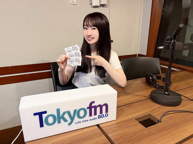 水樹奈々のMの世界|AuDeeプレミアム1周年記念！サイン入り番組特製ステッカープレゼントキャンペーン|AuDee（オーディー） | 音声コンテンツプラットフォーム