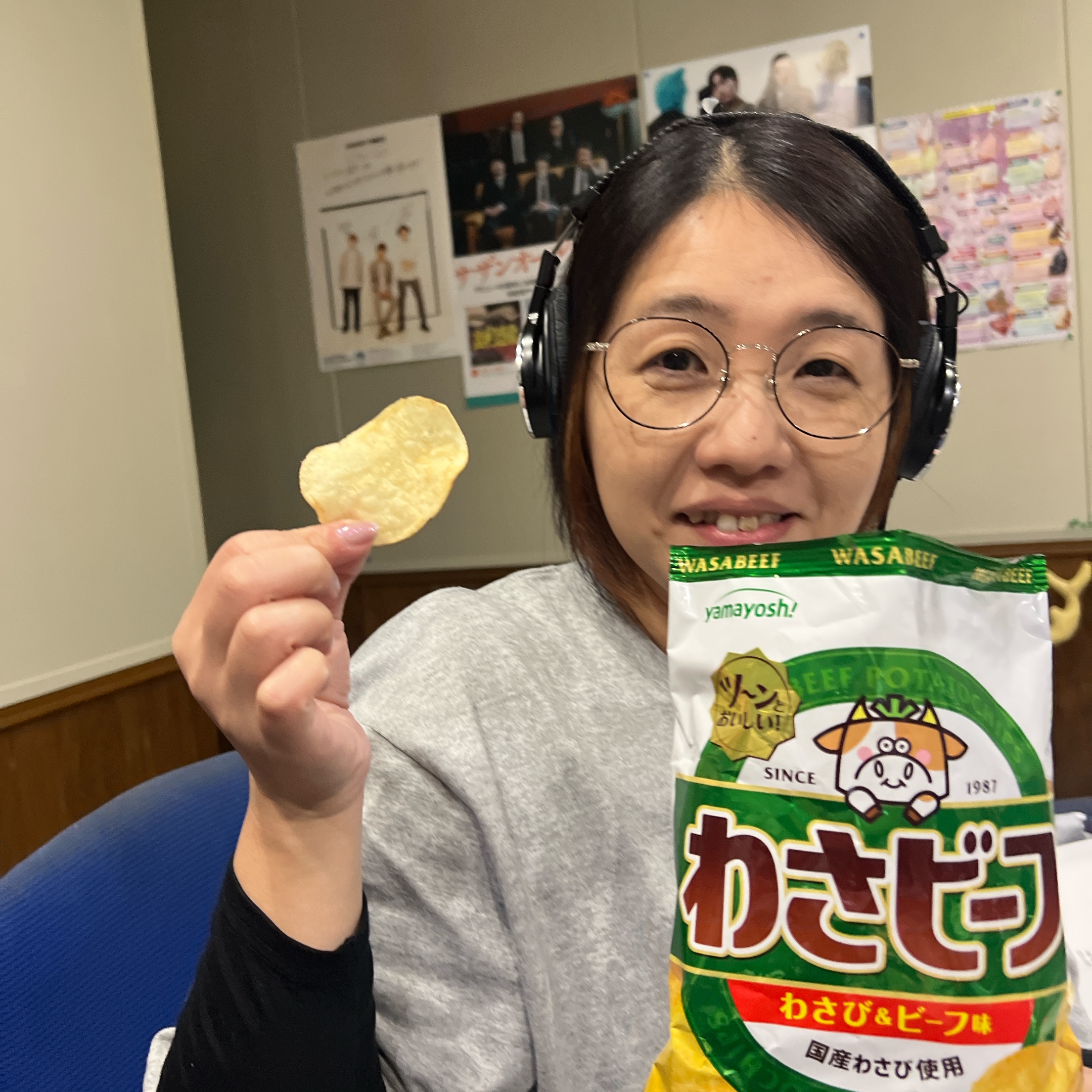 丸顔たちは、きょうも空腹|2025年12月のAuDeeオリジナルコンテンツ|AuDee（オーディー） | 音声コンテンツプラットフォーム