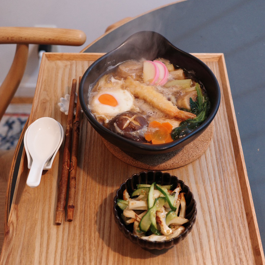 setaの東京夕方通信|『鍋焼きうどん、胡瓜と竹輪のごまラー炒め』（2025年11/28（金）放送）|AuDee（オーディー） | 音声コンテンツプラットフォーム