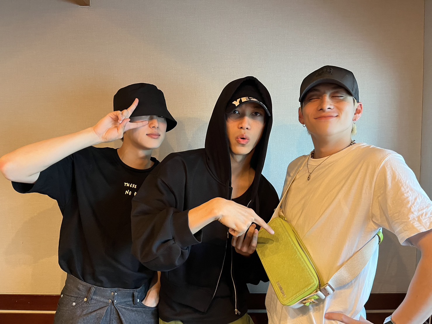 From INI|#85【トークが止まらない2人 & ポジティBUN BUN】これって家(ウチ)だけ？|AuDee（オーディー） | 音声コンテンツプラットフォーム